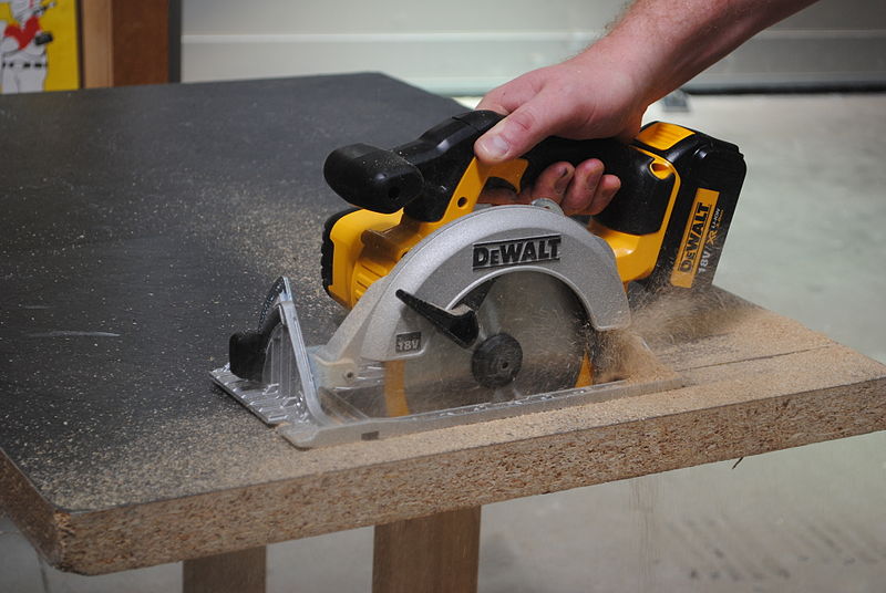 Circular Saw Shoe and Guard Material – Woodworking Diary